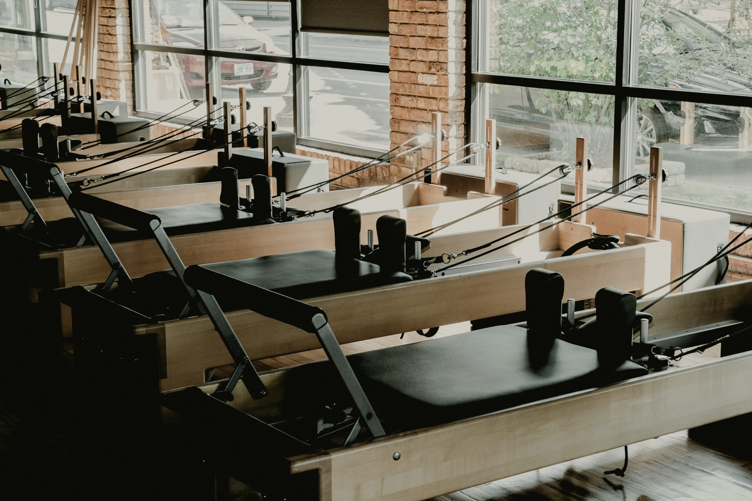Beginners Guide To Reformer Pilates - Yoga Bodies